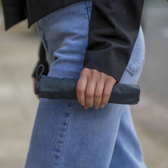 Fulton Aerolite Black Small Umbrella | Umbrellas.co.uk